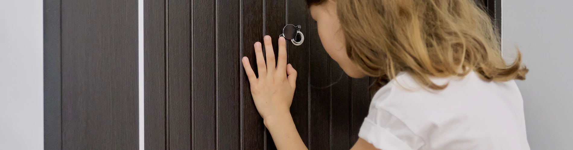 Peephole Installation Edmonton, AB | Peephole Installation Services Experts